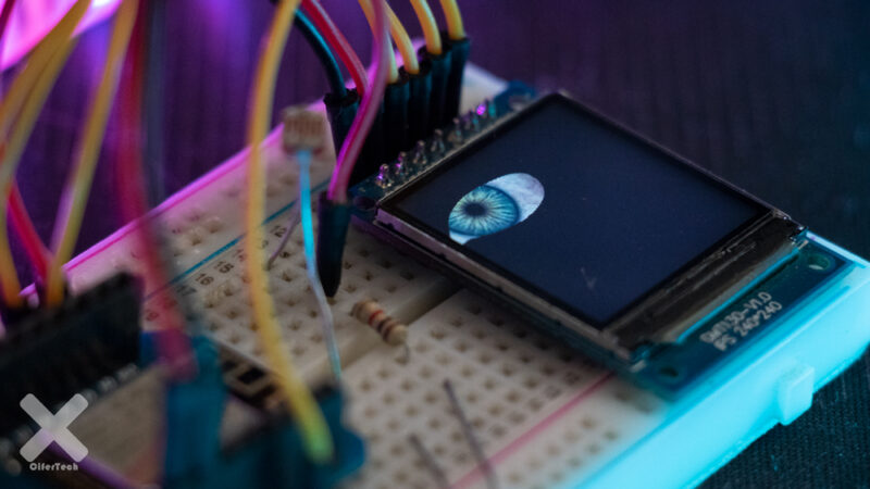 Human eye animation project on TFT LCDs and Wemos - CiferTech