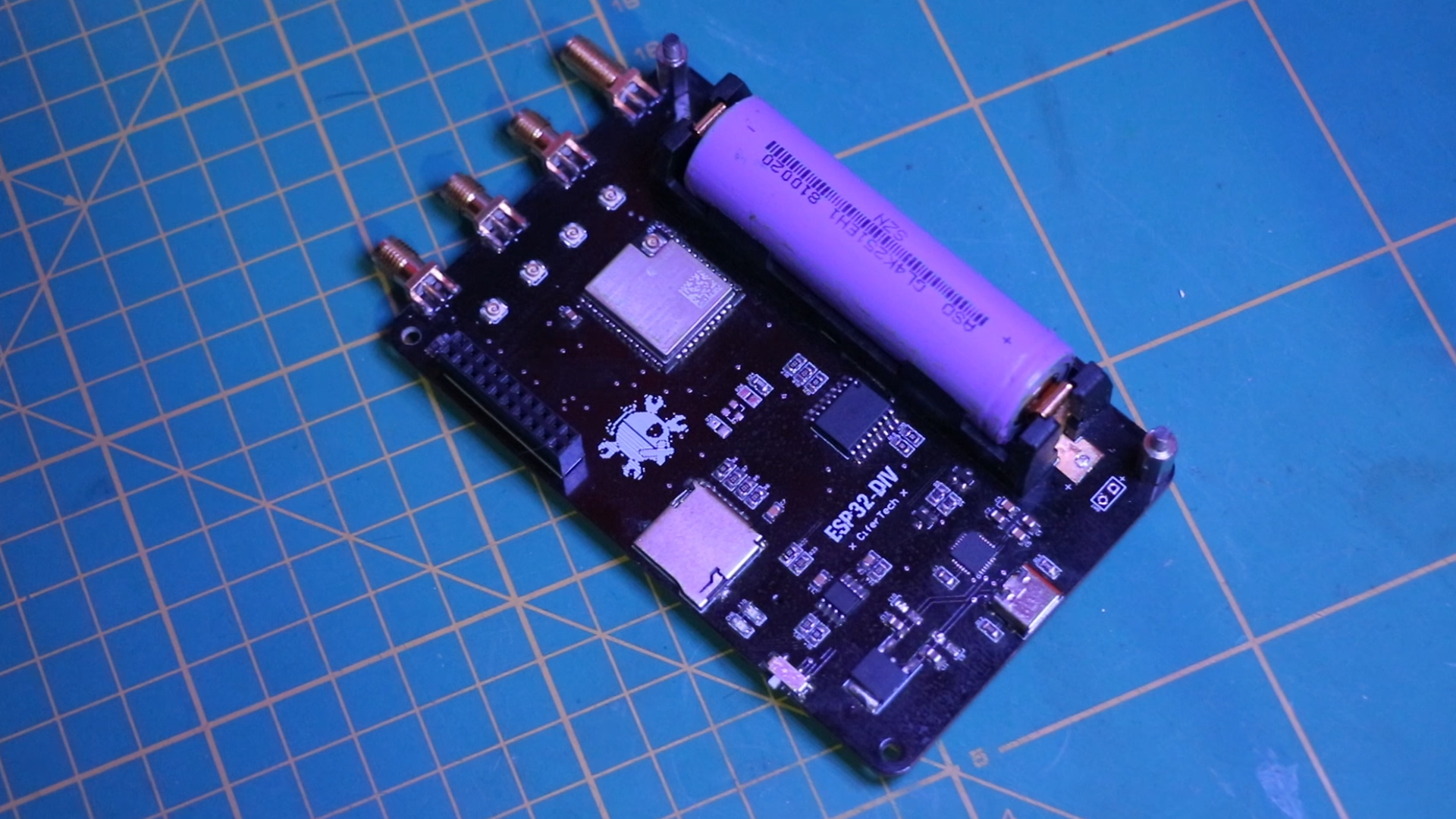 ESP32-DIV: Your Swiss Army Knife for Wireless Networks - CiferTech